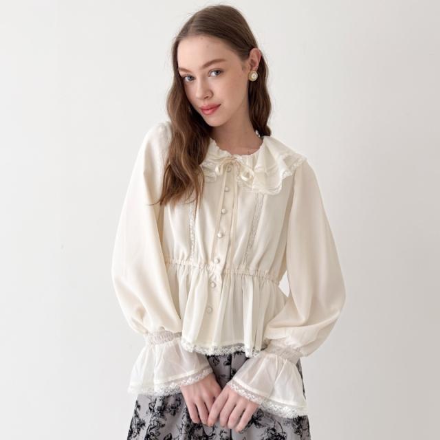 アンアナザーアンジェラス（an another angelus）/【ペプラムシルエット/洗える】レース使いダブルラッフル衿ブラウス