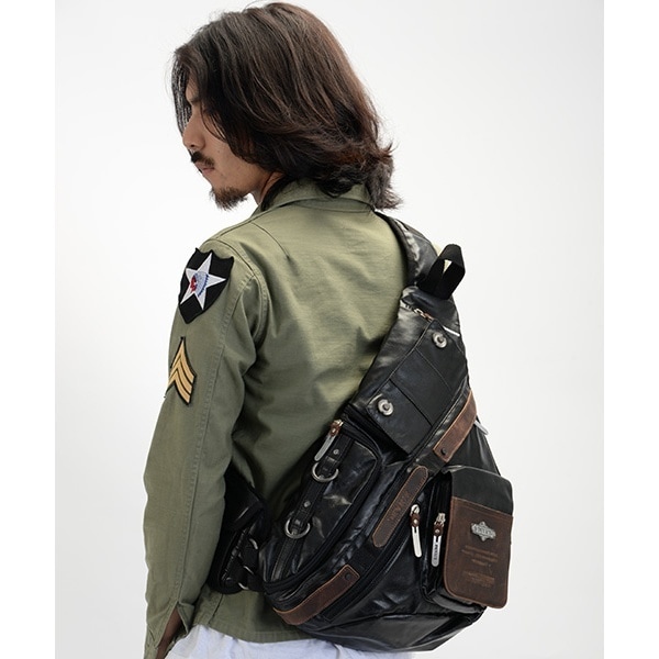 デバイス/DEVICE  gear トライアングルボディバッグ