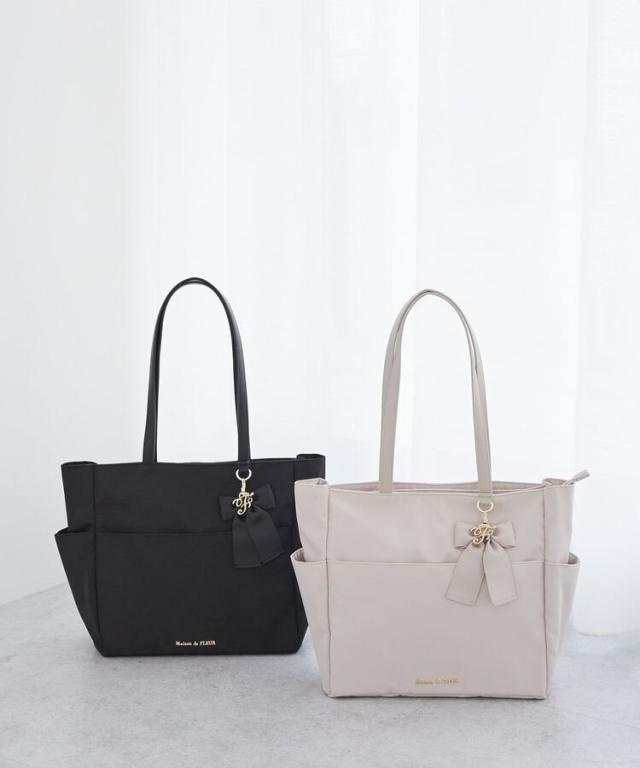 メゾン ド フルール（Maison de FLEUR）/撥水加工リボンチャームマルチポケットトートM