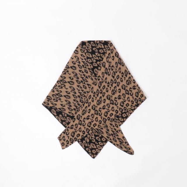 ノーリーズ（NOLLEY’S）/トライアングルレオパード柄ストール