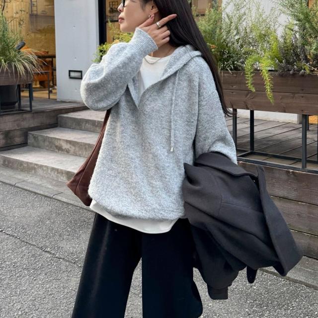 フレディエミュ（fredy emue）/フード付きニットプルオーバー