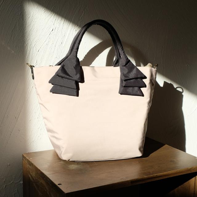 キュリ ビスキュイ（CURI BISCUI）/リボンハンドルナイロントート（Mサイズ）