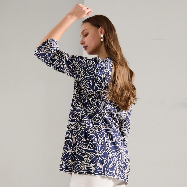 リリアンビューティ（Liliane Burty）/【L〜４L】刺繍カットレースブラウス