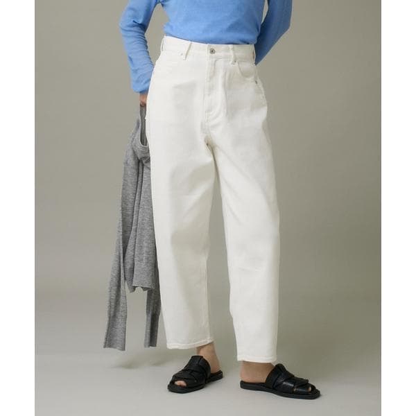 イッツインターナショナル（I．T．’S． international）/ホワイトデニムバレルレッグパンツ