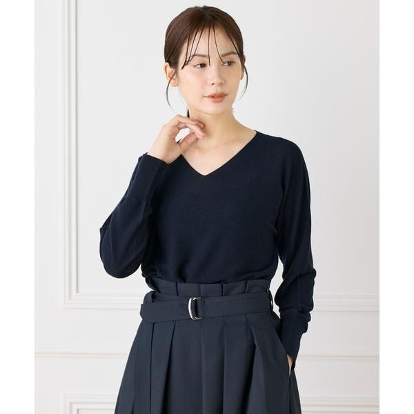 イッツインターナショナル（I．T．’S． international）/AラインVネックプルオーバー《Cuoo》