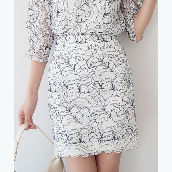 アンビエント/コードレーススカラップヘムミニスカート