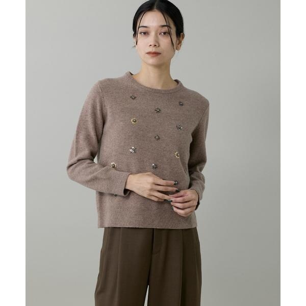イネド（INED）/クルーネックビジュー風刺繍ニット