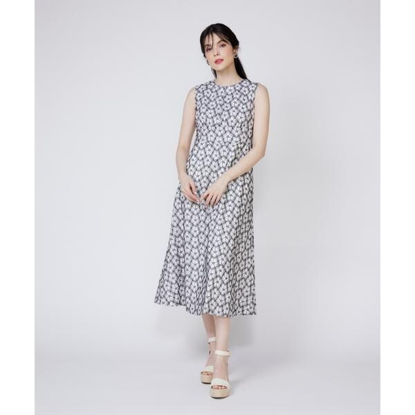 マーリエ ル カセット（Maglie le cassetto）/《大きいサイズ》刺繍レースワンピース