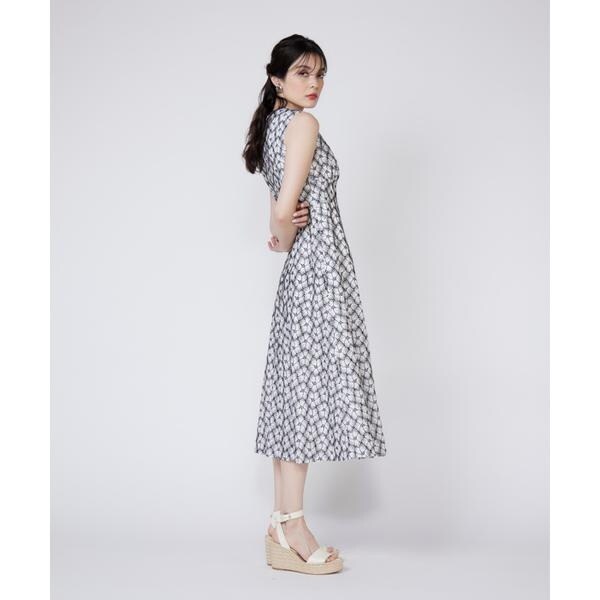 マーリエ ル カセット（Maglie le cassetto）/《大きいサイズ》刺繍レースワンピース