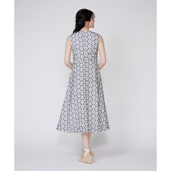 マーリエ ル カセット（Maglie le cassetto）/《大きいサイズ》刺繍レースワンピース