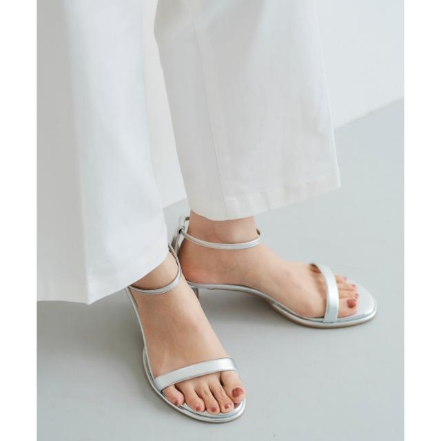 ルクールブラン（le．coeur blanc）/フラフィー ストラップサンダル