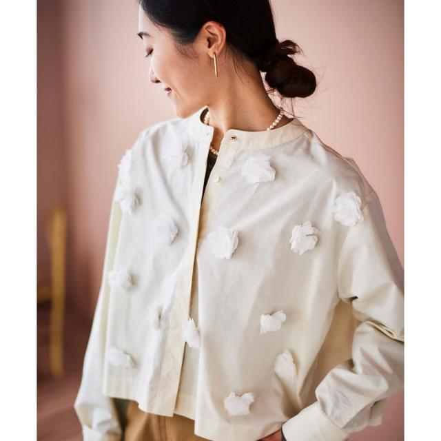ルクールブラン（le．coeur blanc）/TORRAZZO DONNAフラワーモチーフブラウス