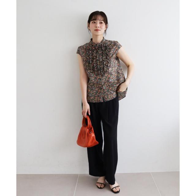 ルクールブラン（le．coeur blanc）/《手洗い可能》リバティフロントフリルブラウス