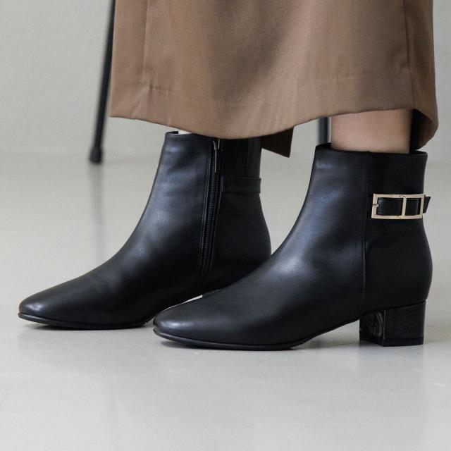 HIMIKO（HIMIKO）/上品な佇まい【撥水】【卑弥呼25AW】スクエアバックルサイドベルトブーツ/651417