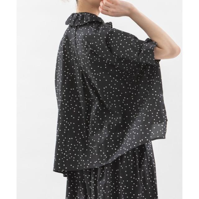 ノップドゥノッド] Ciel COOL ローンシアーボリュームラッフルブラウス