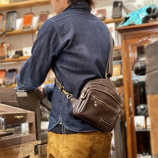 ウインズハウス（WINS HOUSE）/【 Web 限定 価格 】 シュリンクレザー ショルダーバッグ / 牛革