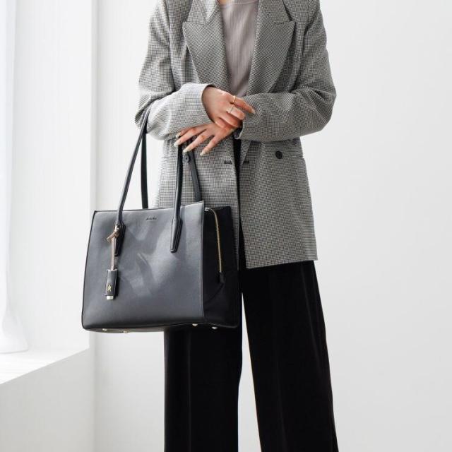 ジュエルナ ローズ（Jewelna Rose）/トートバッグ A4収納可能 3気室 へレス