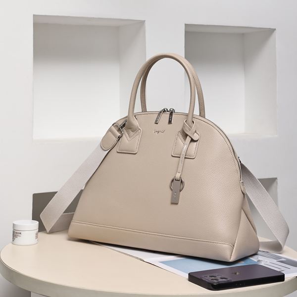 アングリッド（Ungrid）/牛革　ボストンバッグ／500mlペットボトル収納可