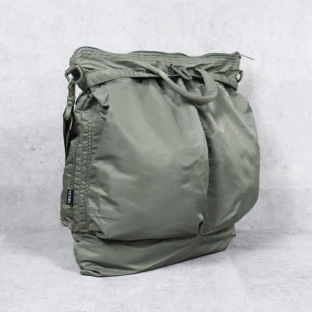 バックヤードファミリー（BACKYARD FAMILY）/USタイプ AIR FORCE ヘルメットバッグ