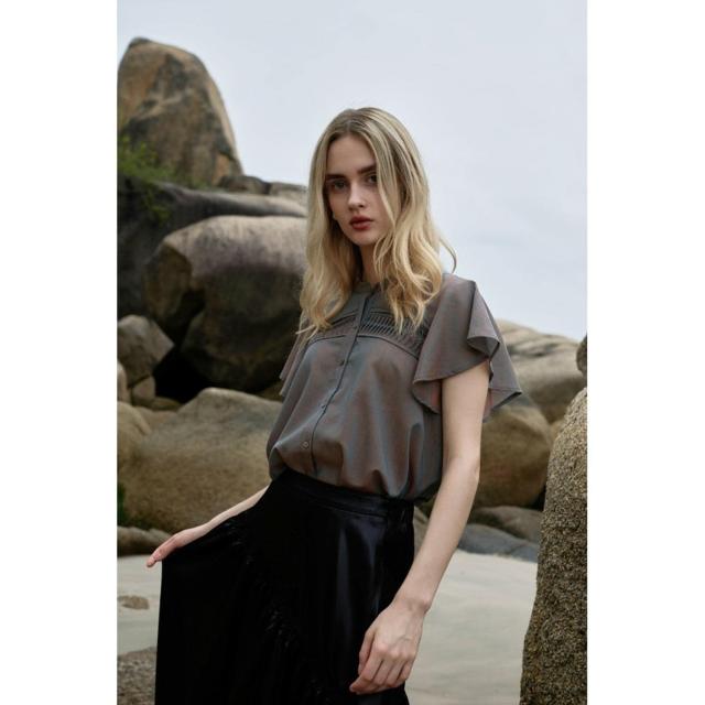 バックヤードファミリー（BACKYARD FAMILY）/ピンタックブラウス