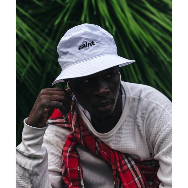 ロイヤルフラッシュ（ FLASH）/SAINT MICHAEL／セントマイケル／BUCKET HAT ／ SAINT ／ WHITE