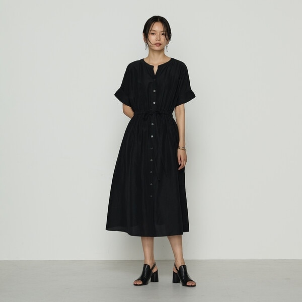 ギャバジン K．T（Gabardine K．T）/〔 +サイズ 〕 アセテートリネンタッサー ヘンリーネックワンピース