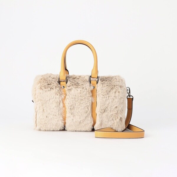 K．T キヨコ タカセ（K．T KIYOKO TAKASE）/エコファー ボストンバッグ