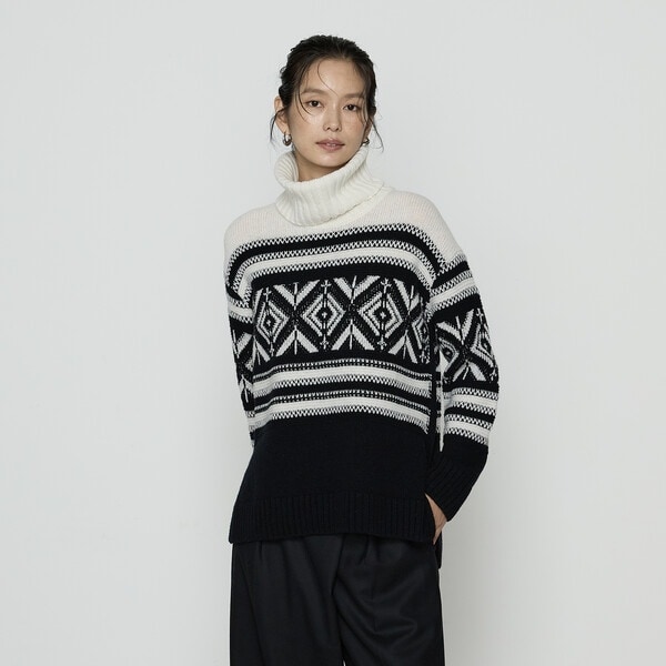 K．T キヨコ タカセ（K．T KIYOKO TAKASE）/ジャカード編み スヌード付きニットプルオーバー