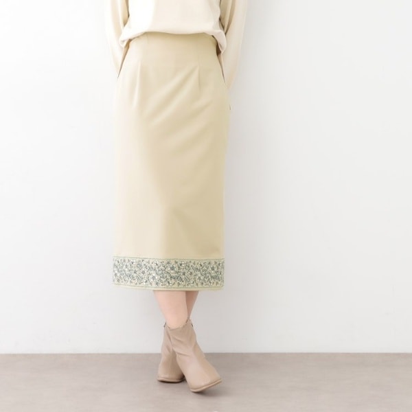 ローラ アシュレイ（LAURA ASHLEY）/裾刺繍ストレートスカート