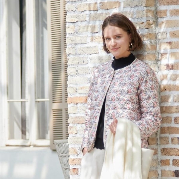 ローラ アシュレイ（LAURA ASHLEY）/【ダウン使用／ロゴ刻印ボタン】エラビー フローラル柄 ライトダウンコート