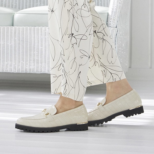 カリーノ（carino）/24春夏新色追加【レイン対応】タンクソールビットローファー