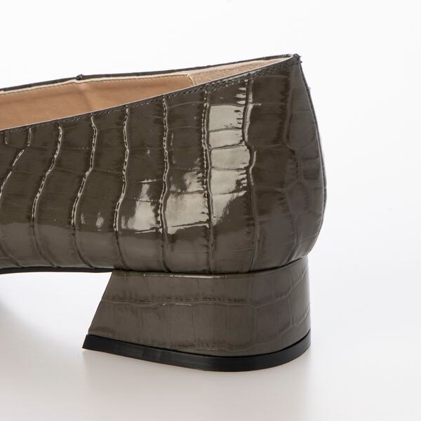 カリーノ（carino）/【数量限定】ポインテッドトゥデザインパンプス