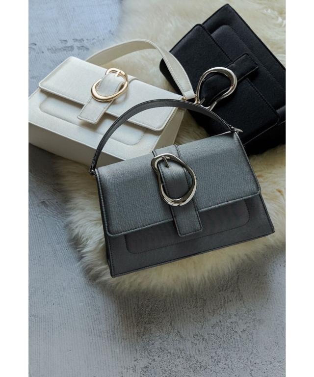 ニアナ（niana）/イレギュラーモチーフサテンバッグ