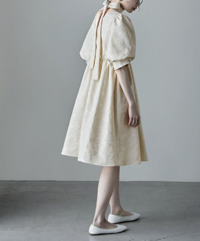 エトル/パフスリーブドレス