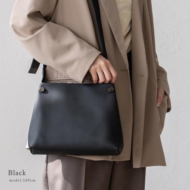 ヴィータフェリーチェ（VitaFelice）/本牛革スクエアショルダー【Depral/デプラル】