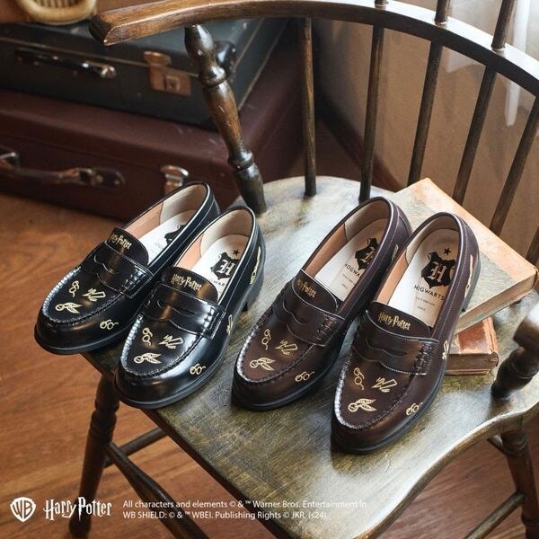 イング（シューズ）（ing）/【ハリー・ポッターコラボレーション】刺繍モチーフローファー