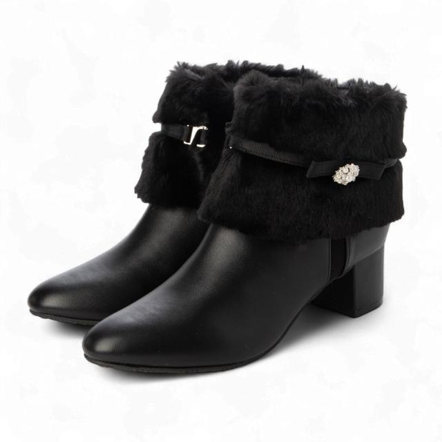 【NEW】ピッティ（Pitti）/4WAYファービジューリボンベルトショートブーツ