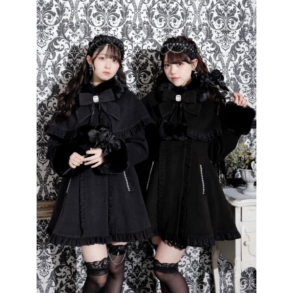 ノエミー（NOEMIE）/ゴシックフリルレースアップケープコート