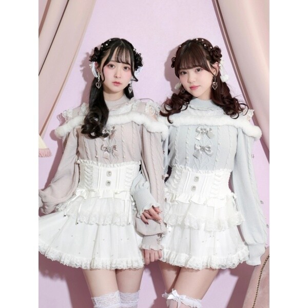 ノエミー（NOEMIE）/ビジューリボンケーブルオフショルファーニット