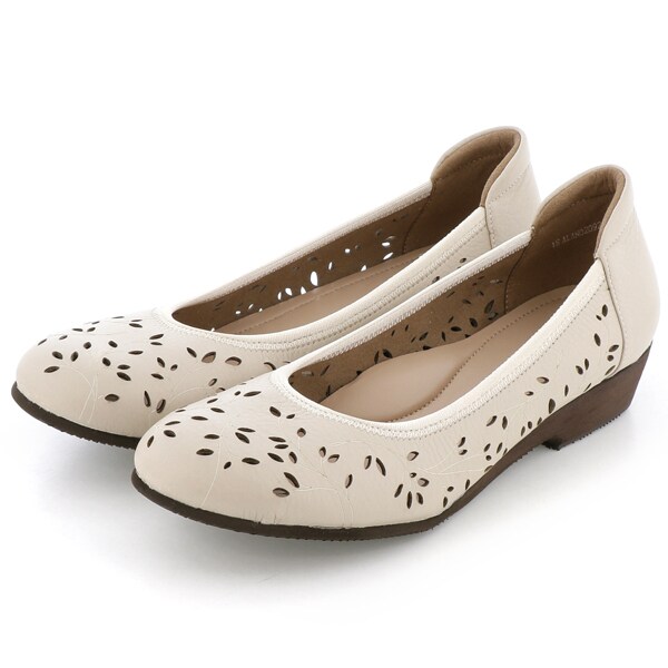 アトリエ（Atelier）/【３Ｅ】レーザーカットデザインパンプス