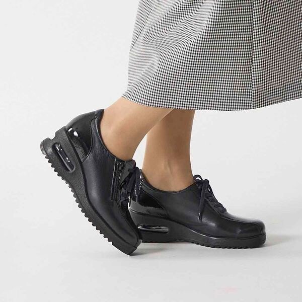 アトリエ（Atelier）/【3E】エアソールレースアップスニーカー