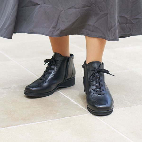 アトリエ（Atelier）/【4E】【レイン対応】レースアップブーツ