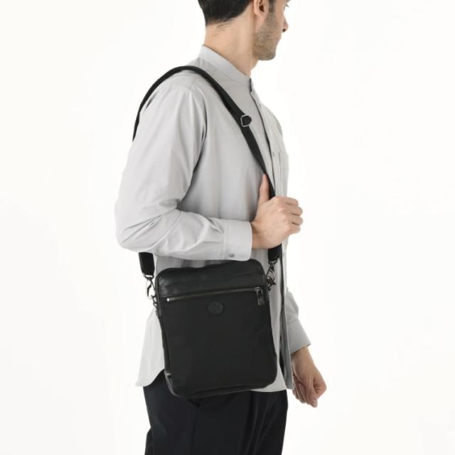 オロビアンコ（Orobianco）/【A5サイズ】ショルダーバッグ　オロビアンコ　ソロぺルテ　92953