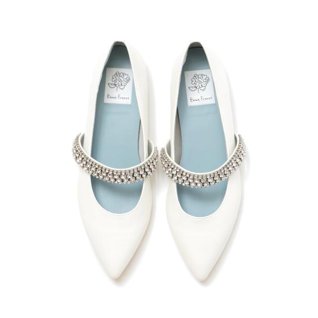 エマフランシス（Emma Francis）/ポインテッドトゥ フラット ビジューベルト パンプス