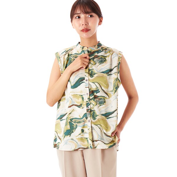 プレフェリール（PREFERIR）/バンドカラー迷彩柄ノースリーブブラウス