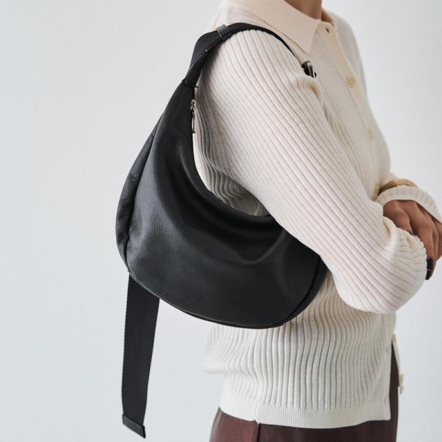 ラシット（russet）/【SNS人気商品】ソフトレザーラウンドショルダー