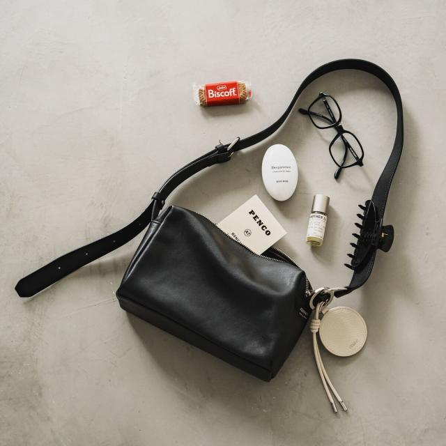 ラシット（russet）/レザースクエアショルダーバッグ(CE−1575)