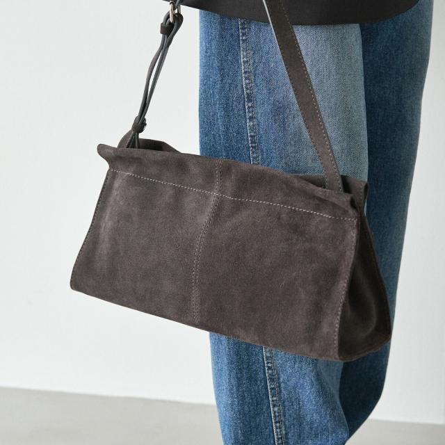 ラシット（russet）/スエード横長ショルダーバッグ(CE−1578)