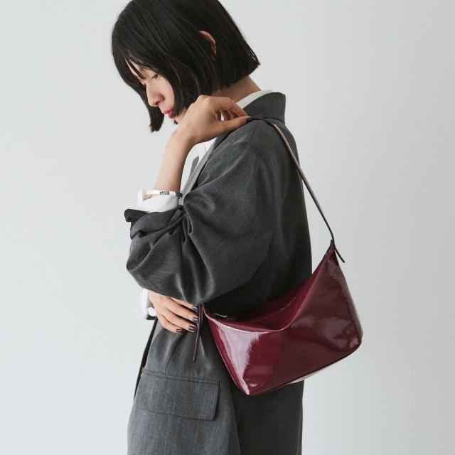ラシット（russet）/エナメルワンショルダーバッグ(CE−1635)