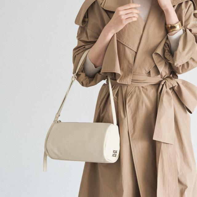 ラシット（russet）/ソフトレザーロールショルダーバッグ（CE−1661）